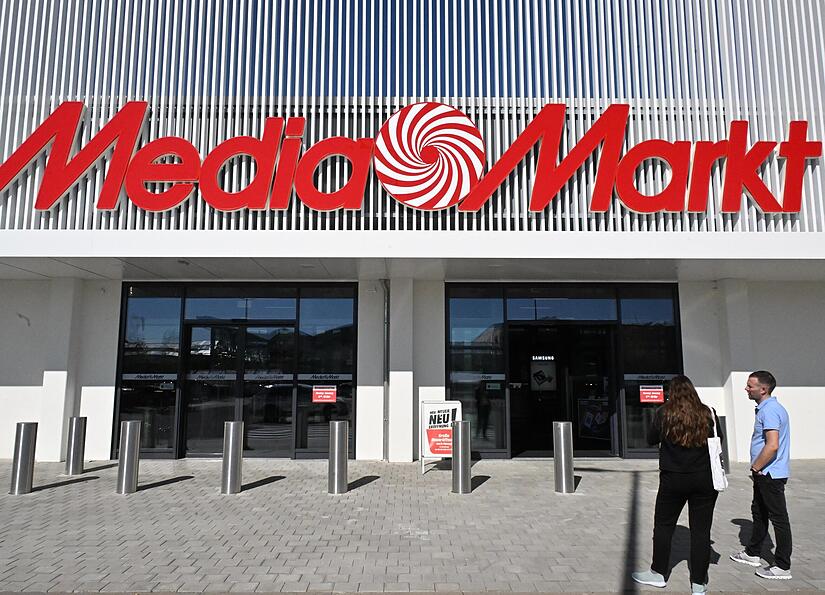 Schulranzen und Schreibwaren am Laubanger Hallstadt bei Bamberg: Auf ...