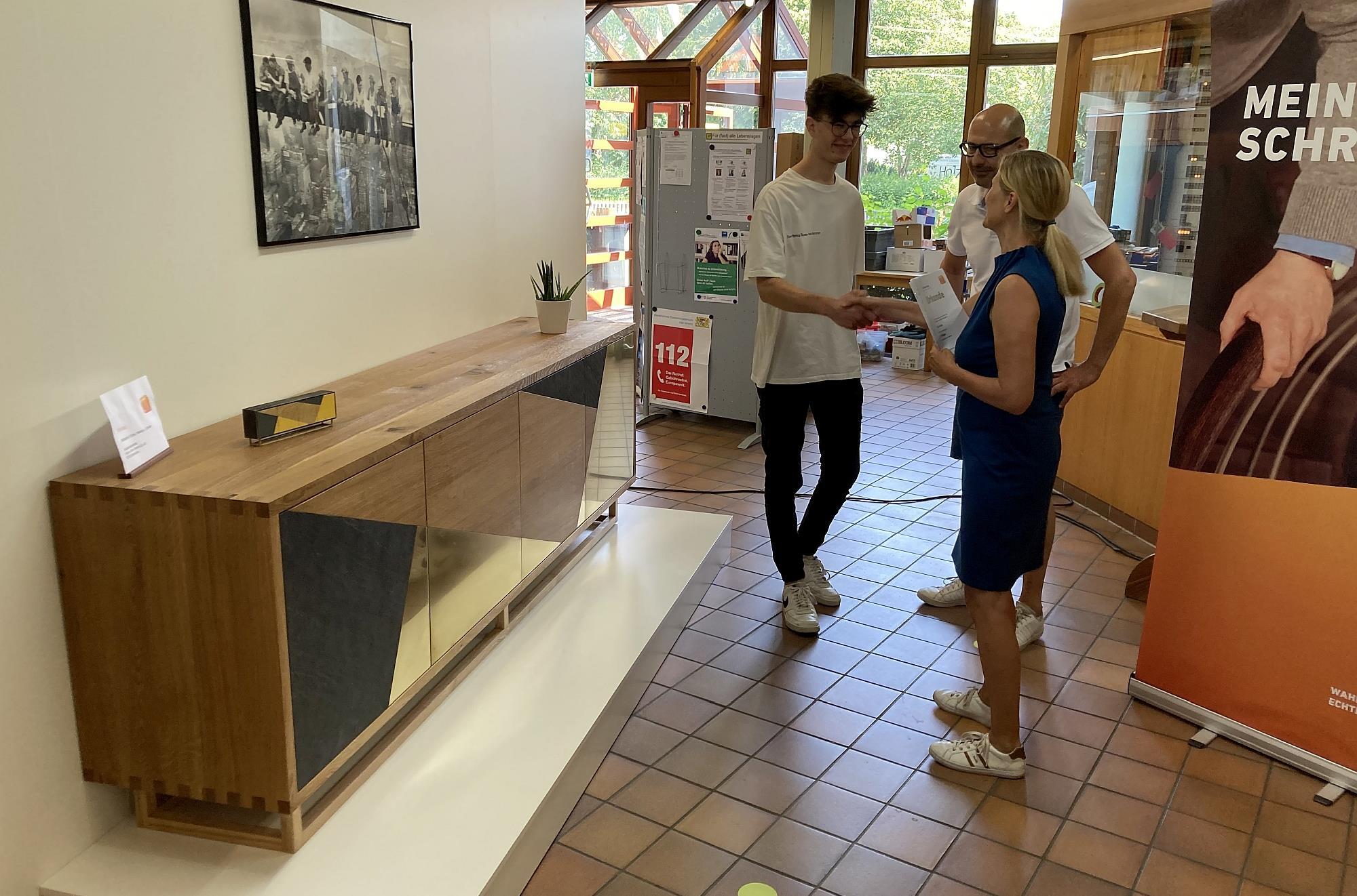 Schreinerinnung Bad Kissingen: Gesellenprüfung und Design-Wettbewerb ...