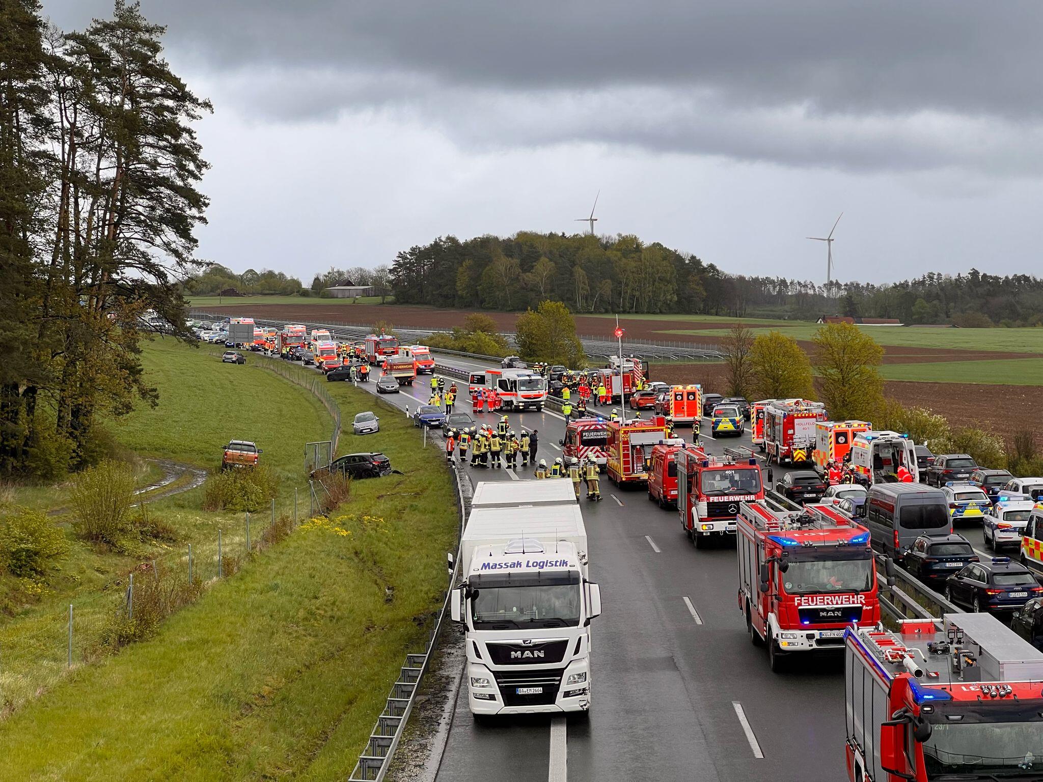A70 Chaos Massenkarambolage Was Geschah Wirklich Auf Der Autobahn