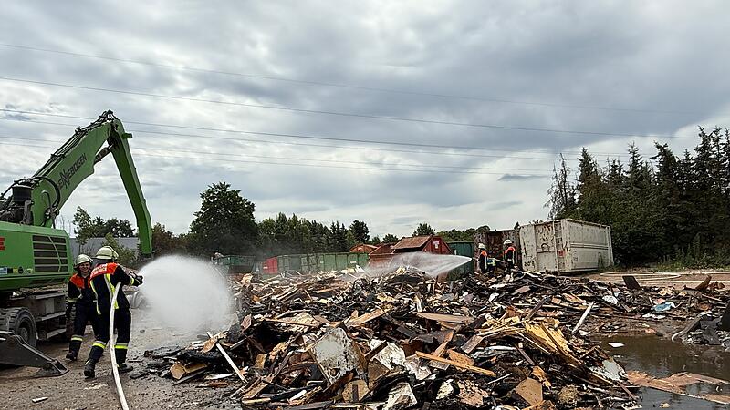 Kulmbach: Brandgase durch Feuer in Industriegebiet