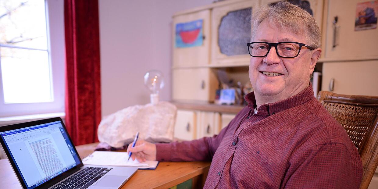 Oberthulba: Doktor Albin Friedrich schreibt fränkische Geschichten in ...