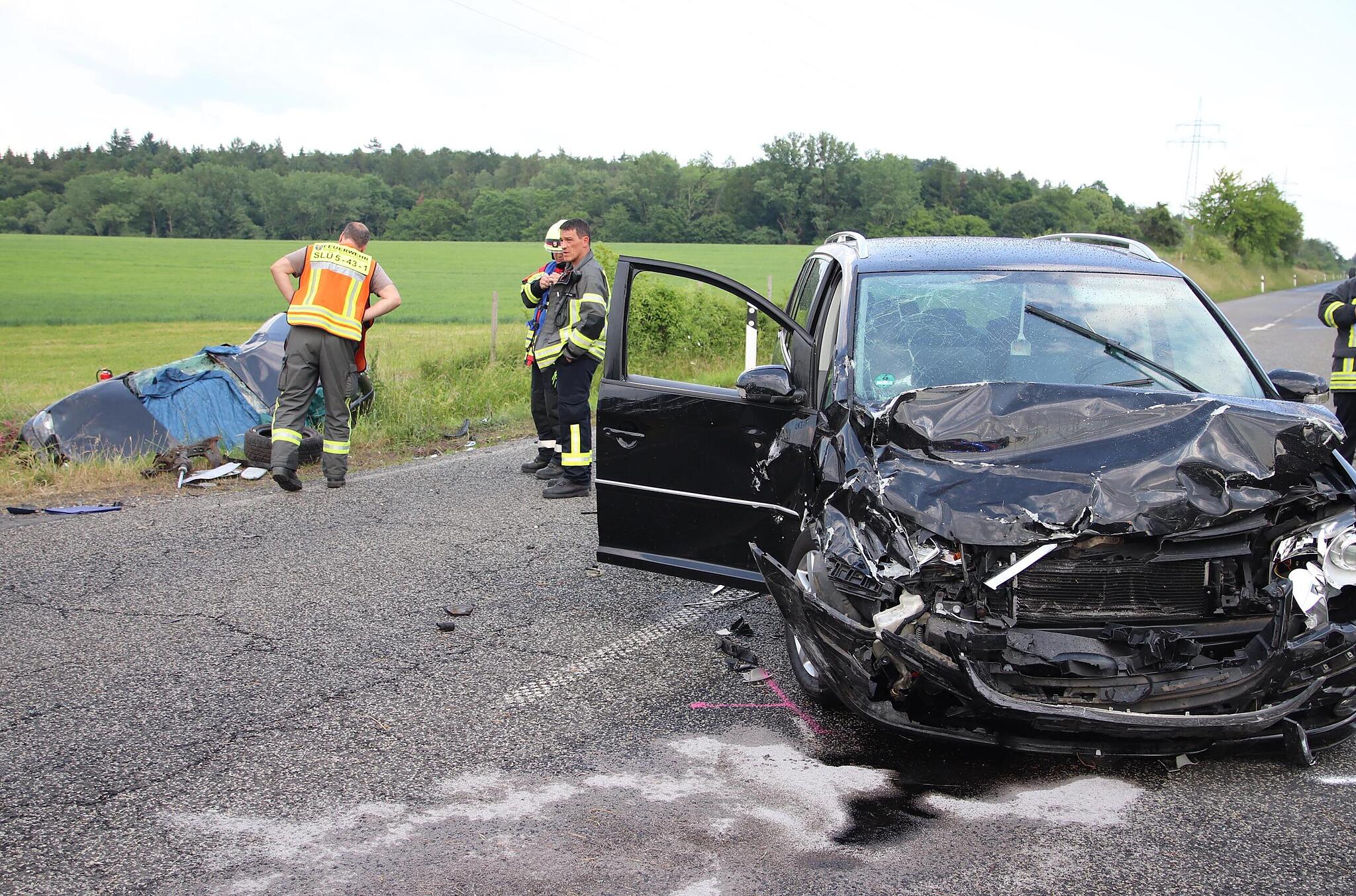 Schweren Verkehrsunfall bei Schlüchtern: Zwei Menschen sterben