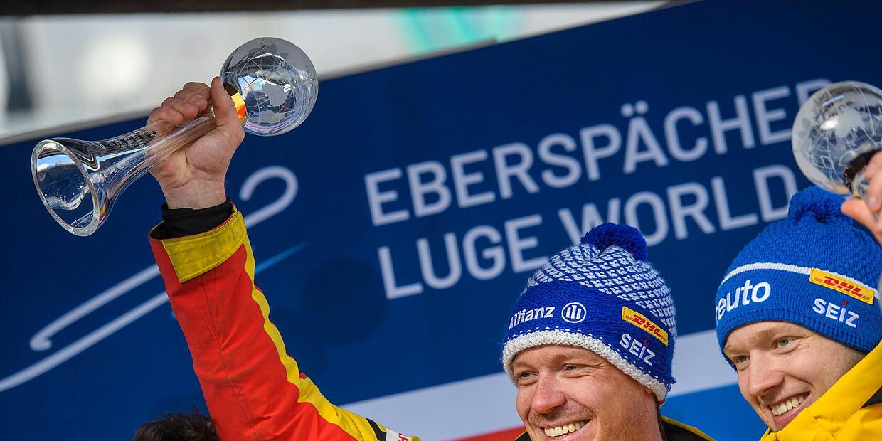 Rennrodeln: Olympiasieger Felix Loch besuchte die Firma Pistor in ...