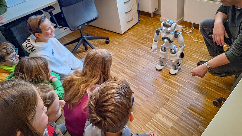 Das BayernLab Forchheim ein High-Tech Spielplatz zu KI und ...