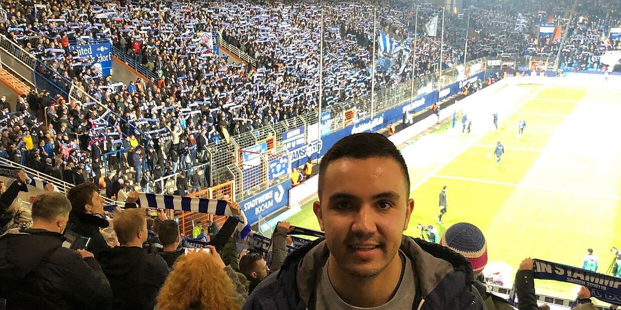 Den Becherwurf von Bochum in der Fußball-Bundesliga erlebten zwei ...