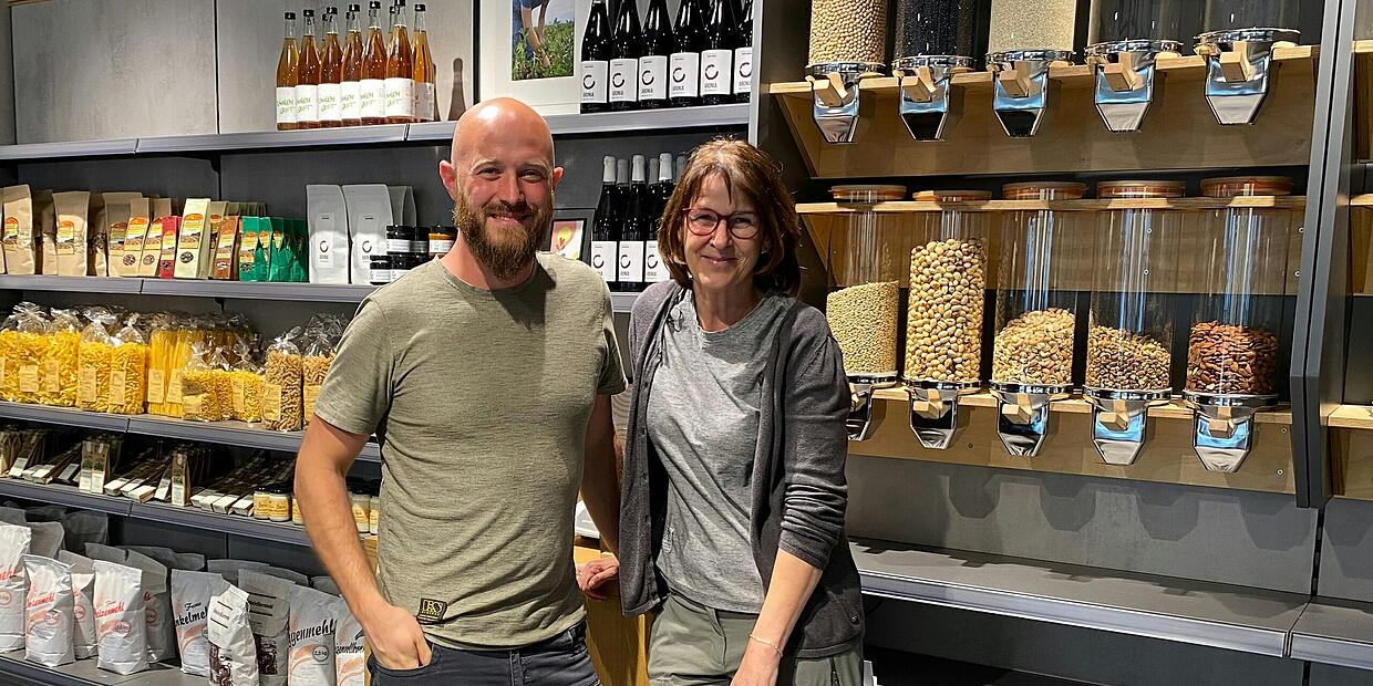 Neuer Hofladen mit Café eröffnet in Großlangheim: Familie Sterk will ...