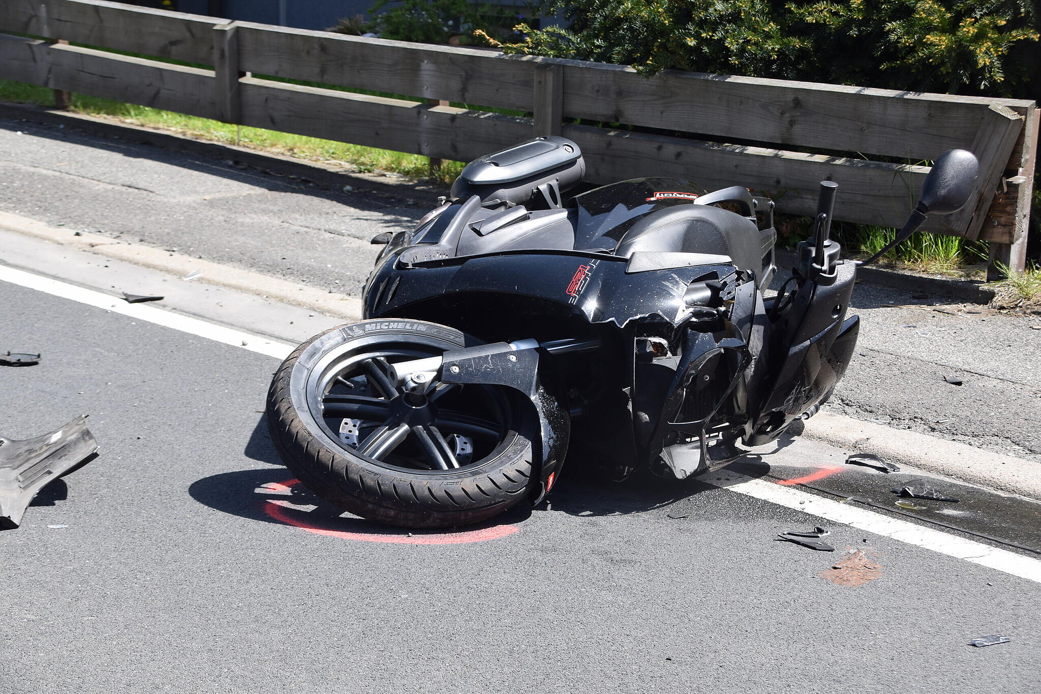 Unfall in Förtschendorf: Motorradfahrer schwer verletzt