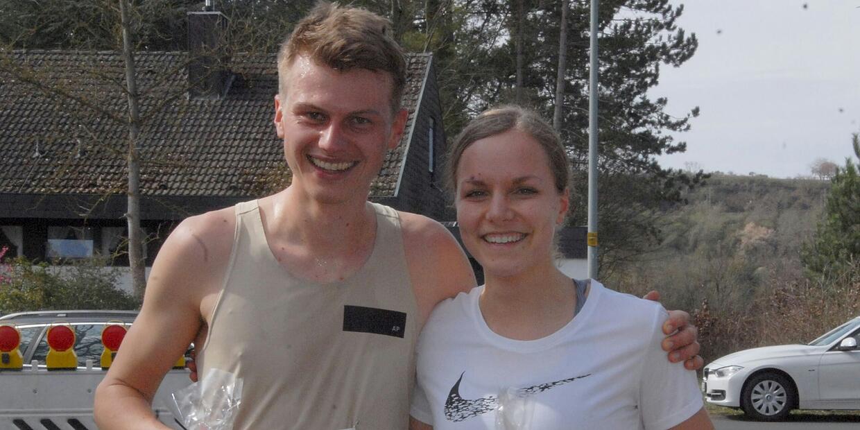 Simon Bauer und Katharina Schmid gewinnen die Premiere des Kitzinger ...