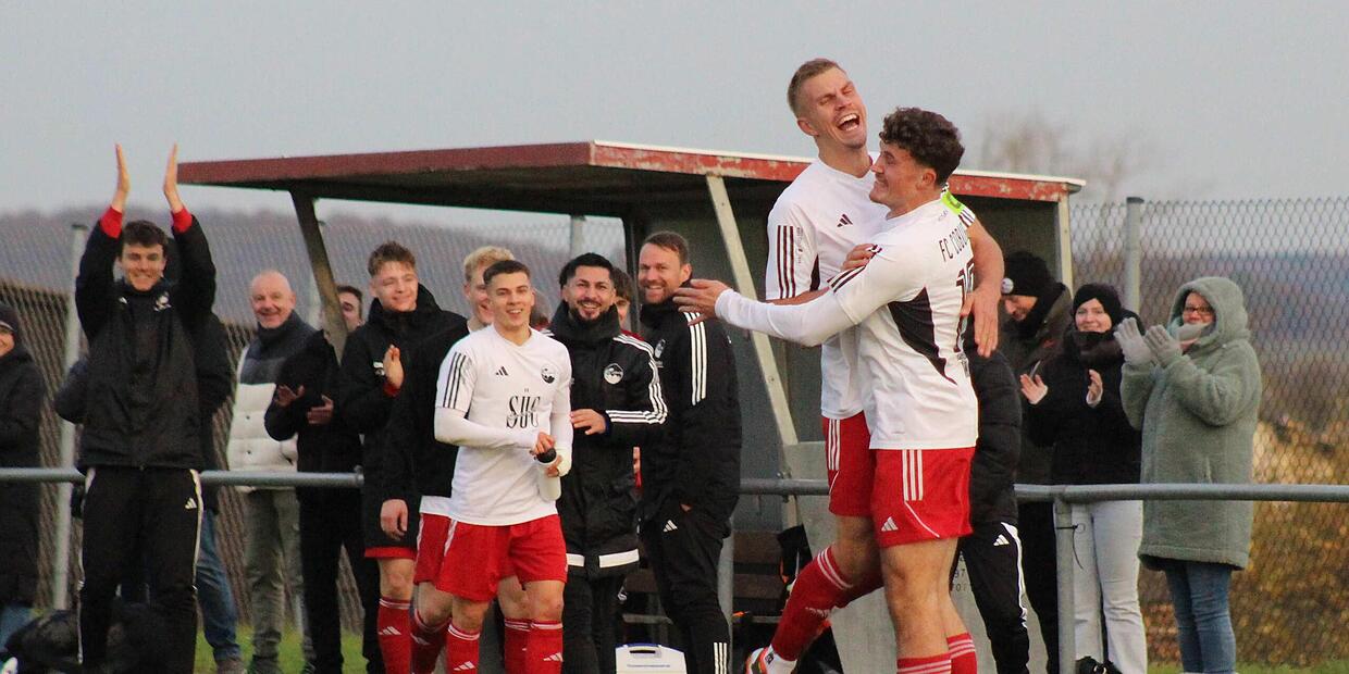 Fußball Landesliga Nordwest: Torjubel des FC Coburg in Aubstadt