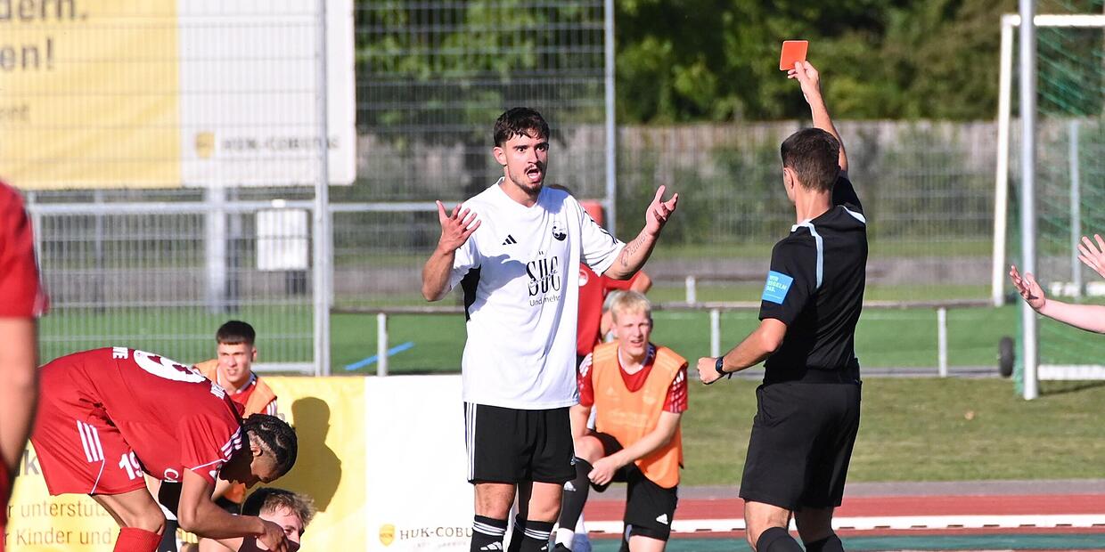 Fußball, Bayernliga: FC Coburv verliert deutlich gegen SV Donaustauf