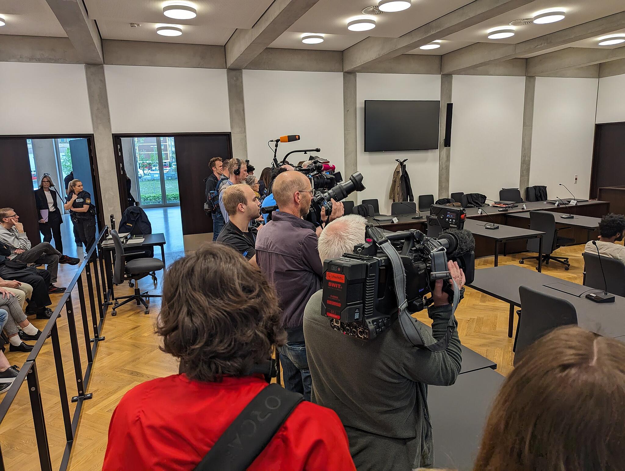 Prozess um Alexandra R.: Zwei Angeklagte stehen nun wegen Mordes vor ...