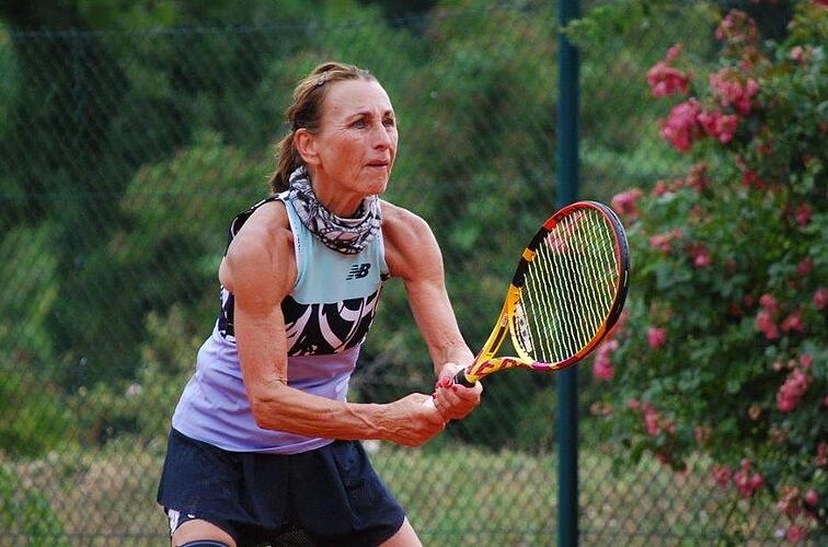 Tennis: Helga Pfitzner-Grundmann bei den Senioren Open des TC Rot-Weiß ...