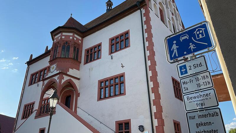 Der Dettelbacher Stadtrat hat sein angestammtes Wohnzimmer wieder