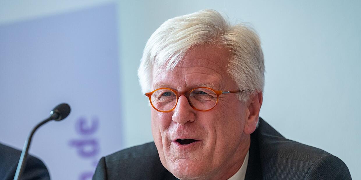 Bedford-Strohm: Respekt vor Lebenswerk des früheren Papstes