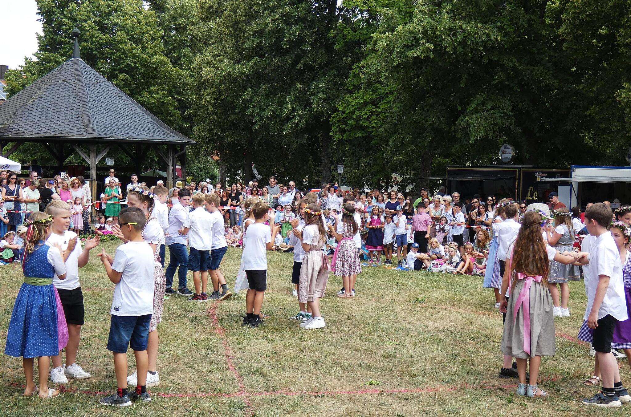 Tanzspiel Mit Lose Ziehen