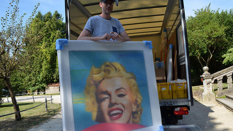 Schau mit Andy Warhol und James Francis Gill in Hohenstein