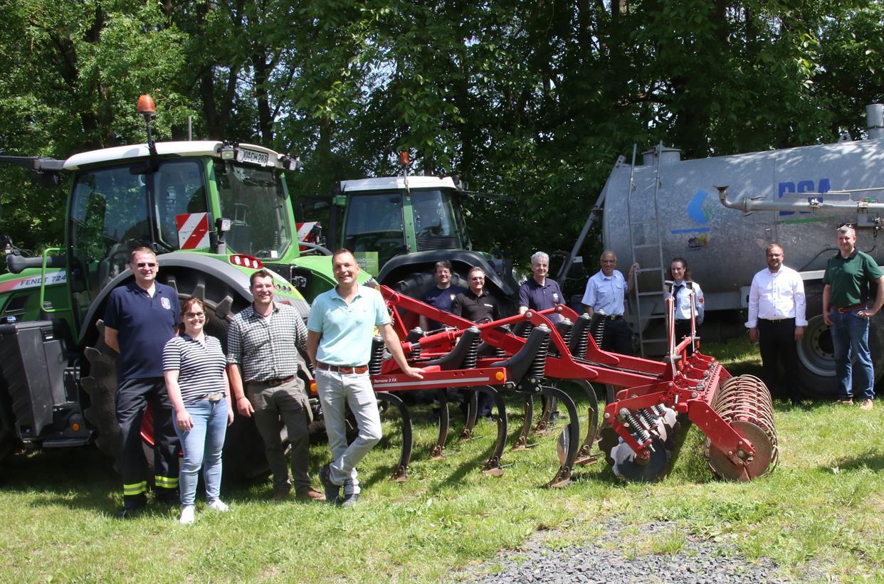 Imagekampagne im Landkreis Coburg: Löschende Landwirte helfen bei Bränden den Einsatzkräften