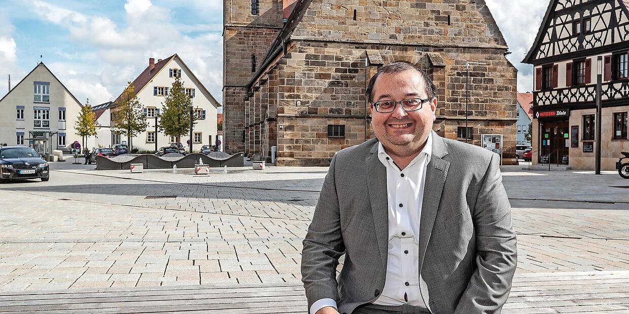 Marktplatz Hallstadt: Ein leuchtender Aufenthaltsort oder eine Steinwüste?