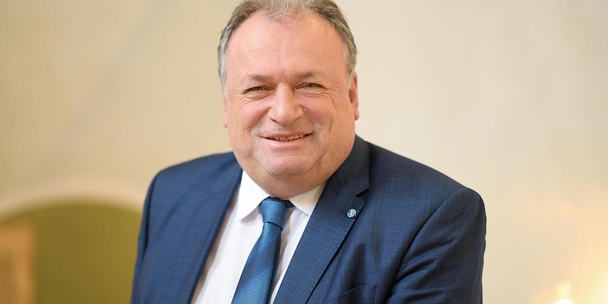 Kurzportrait und Artikel über Walter Nussel