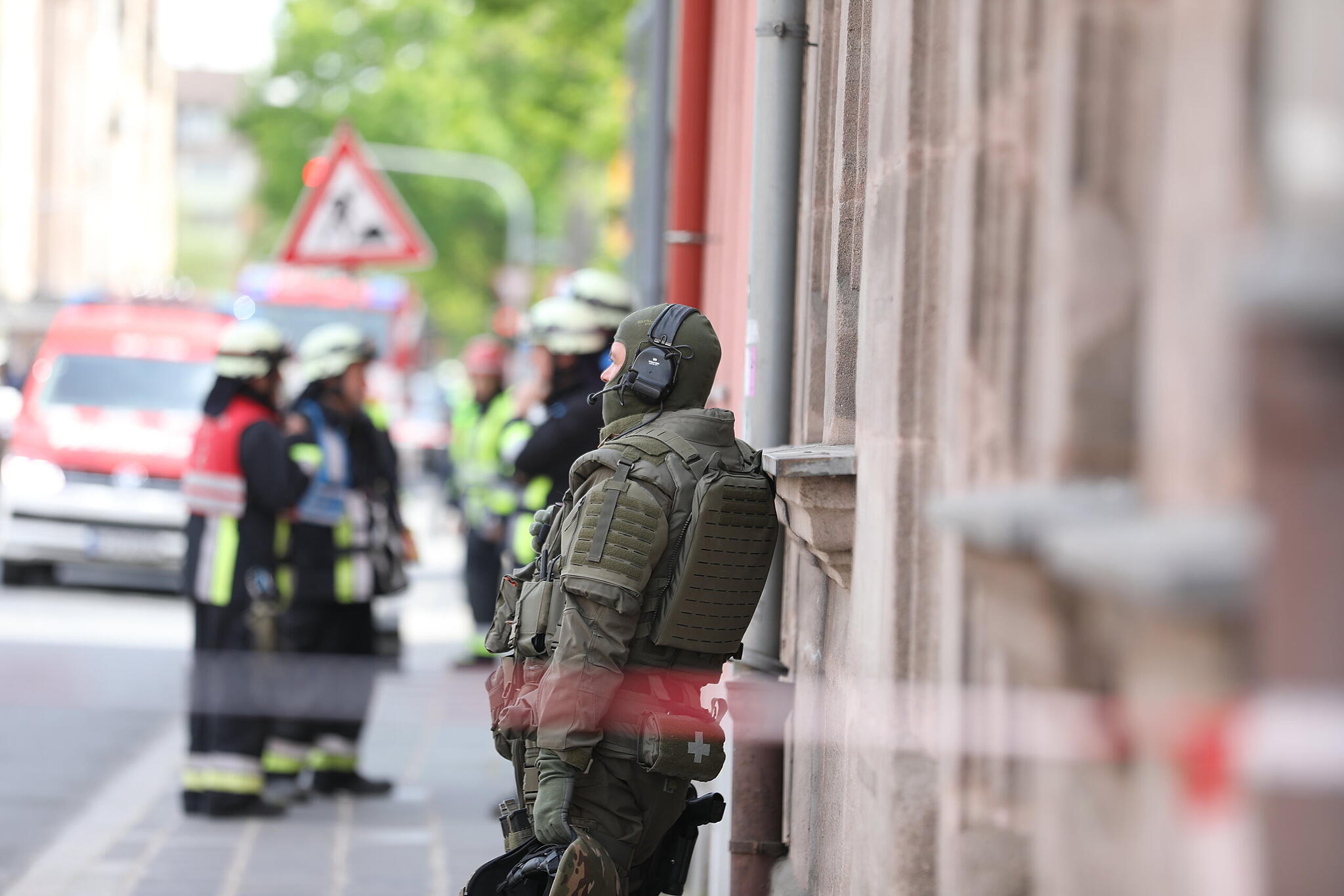 SEK-Großeinsatz in Nürnberg: Mann verschanzt sich in Wohnung
