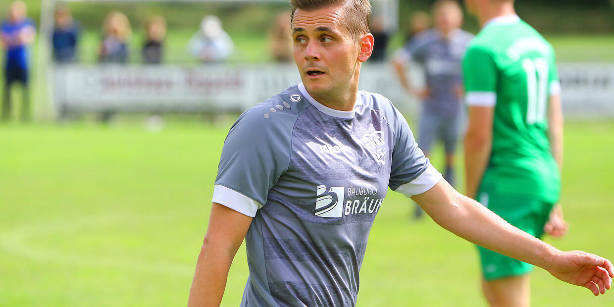 Fußball: Tobias Thomas übernimmt Traineramt im Oberland
