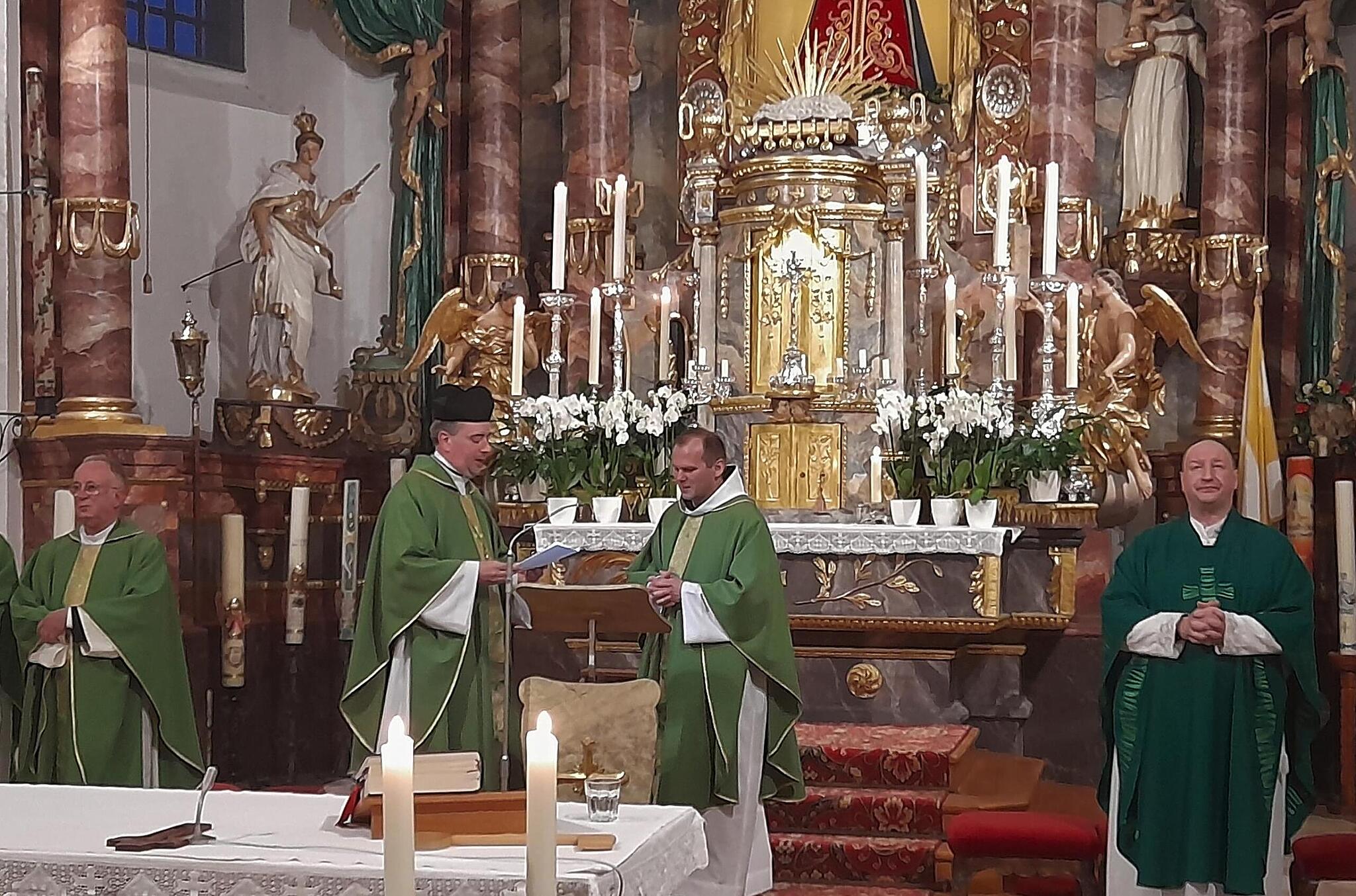 Marienweiher: Amtseinführung von Pater Florian Malcherczyk als neuer ...