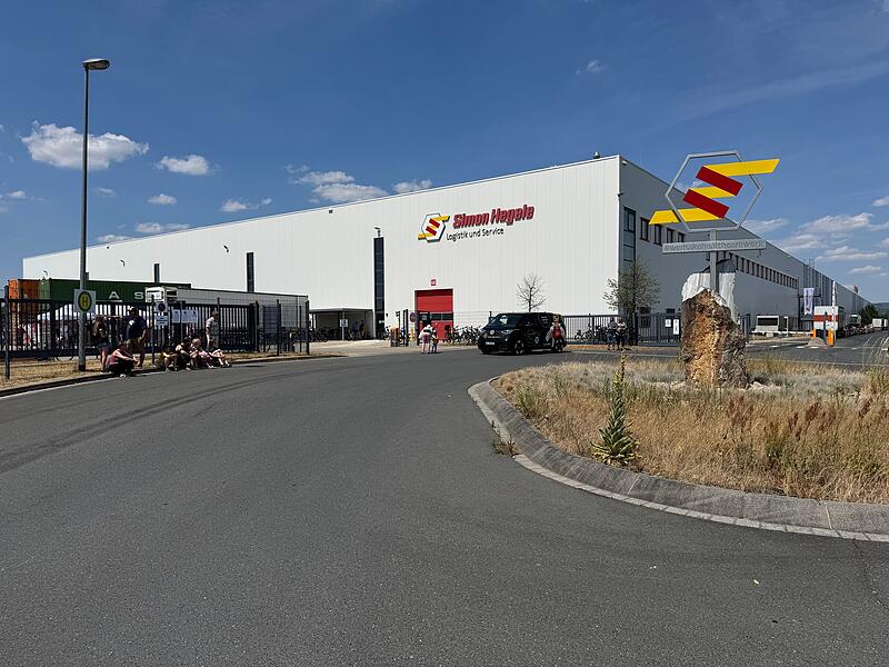 Simon Hegele Forchheim: Übernahme durch Nippon Express