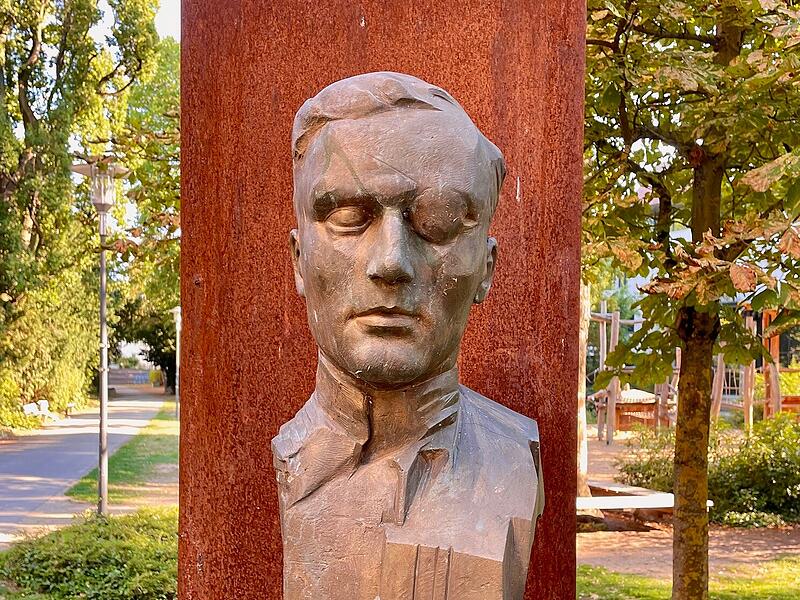 Tim Pröses Buch über Bambergs Hitler-Attentäter Stauffenberg