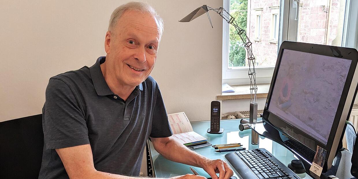 Mit seinem neuen Buch wendet sich der Bad Kissinger Schriftsteller und ...