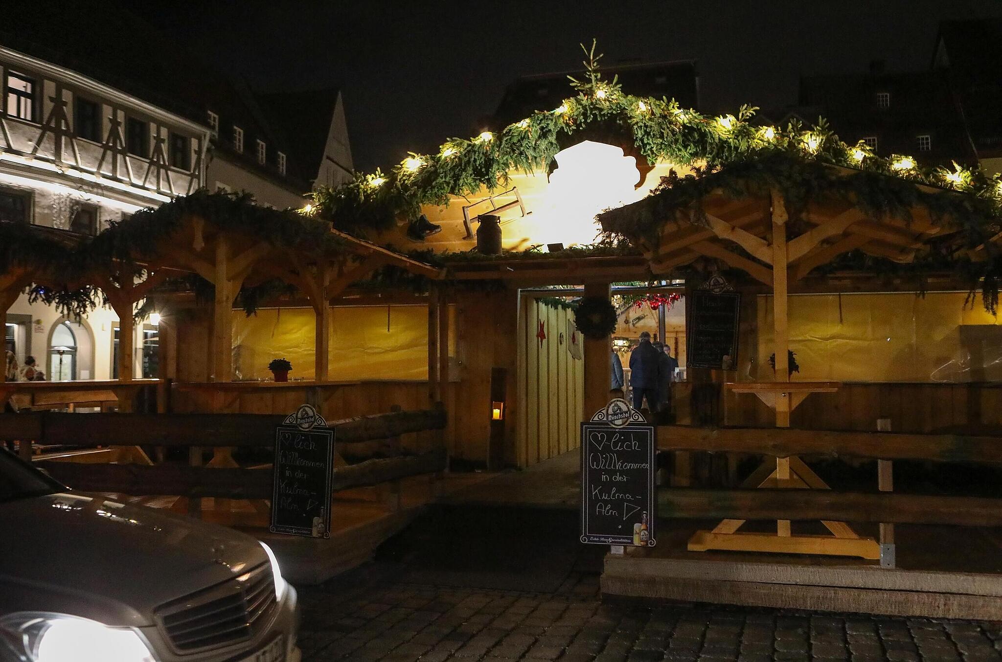 Kulmbacher Promis beim Pre-Opening von Kulma-Alm auf dem Marktplatz ...