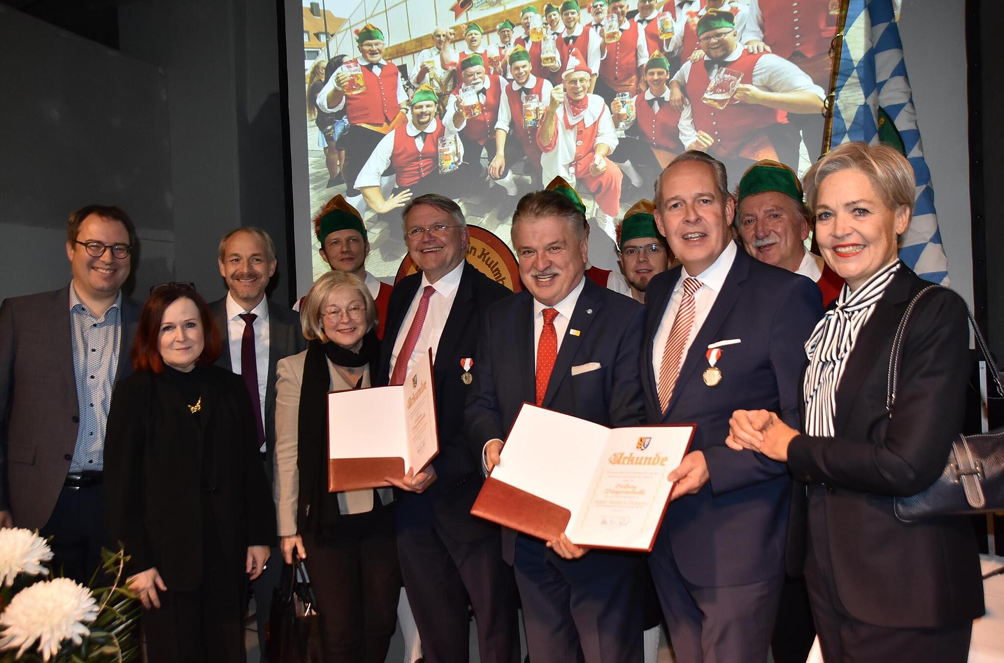 Geschäftsführer Markus Stodden und Stefan Soiné erhalten Goldene ...