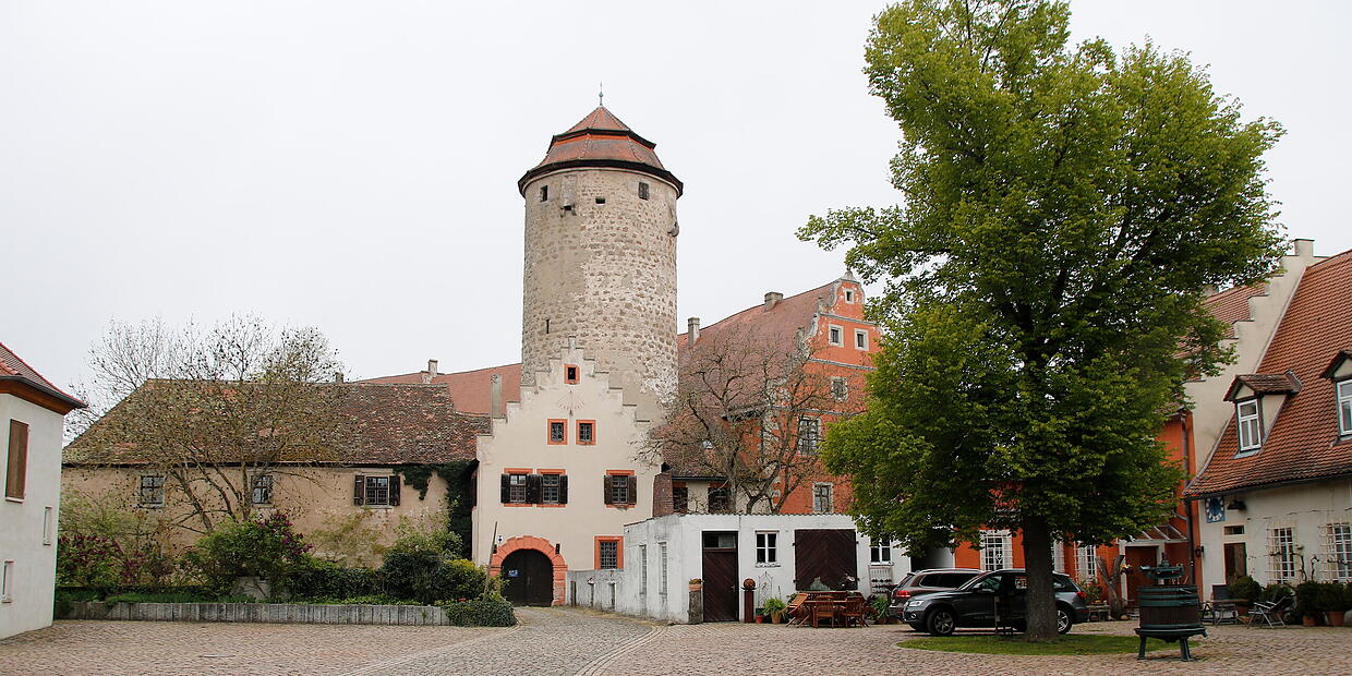 Bamberger Auktionator Johann Sebök verkauft Burg Lisberg