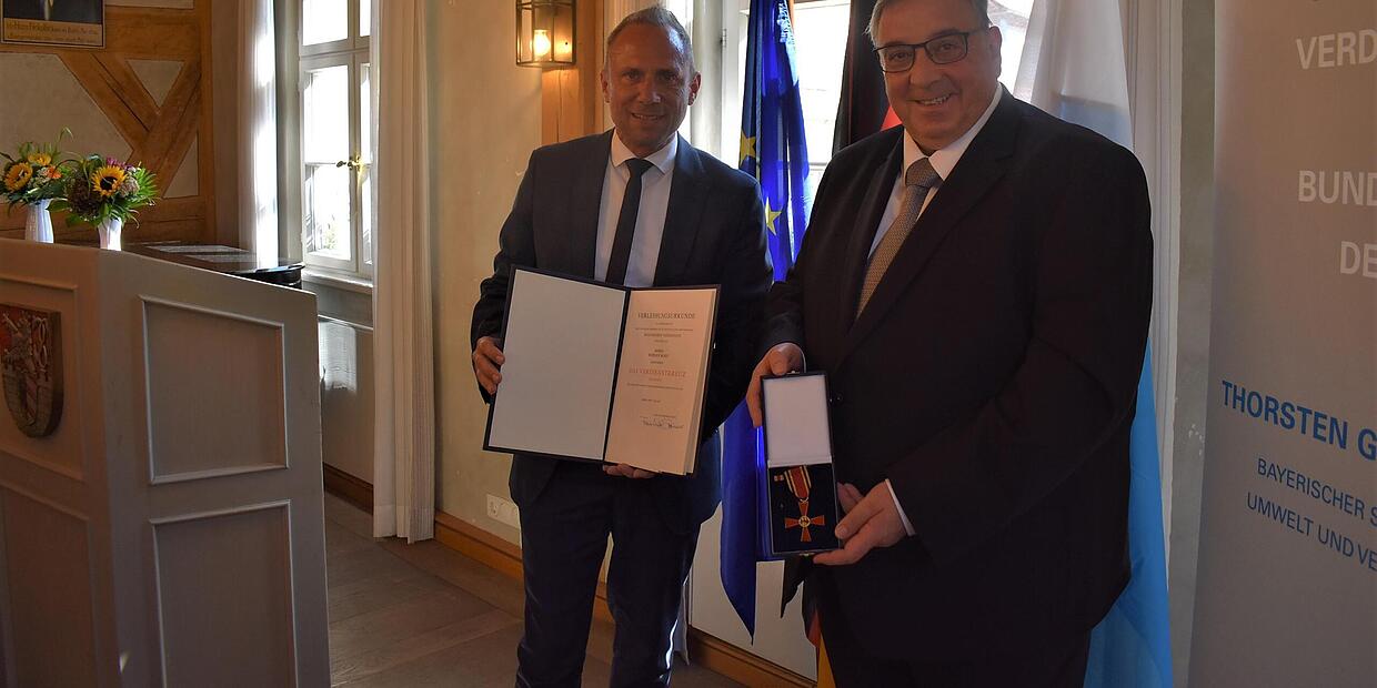 Gräfenbergs Altbürgermeister Werner Wolf erhält Bundesverdienstkreuz am ...