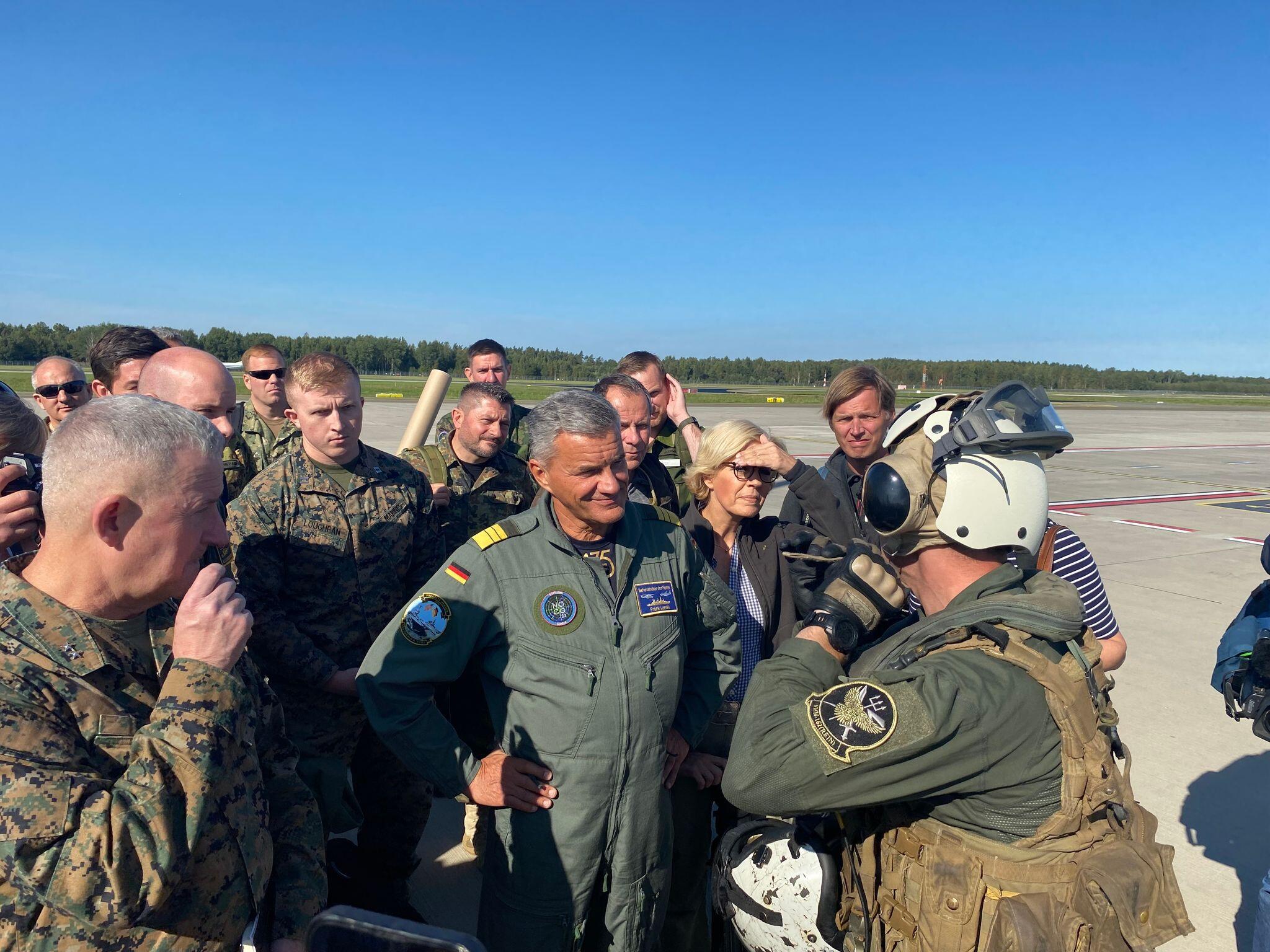 Deutsche Marineführung bei Ostsee-Großmanöver