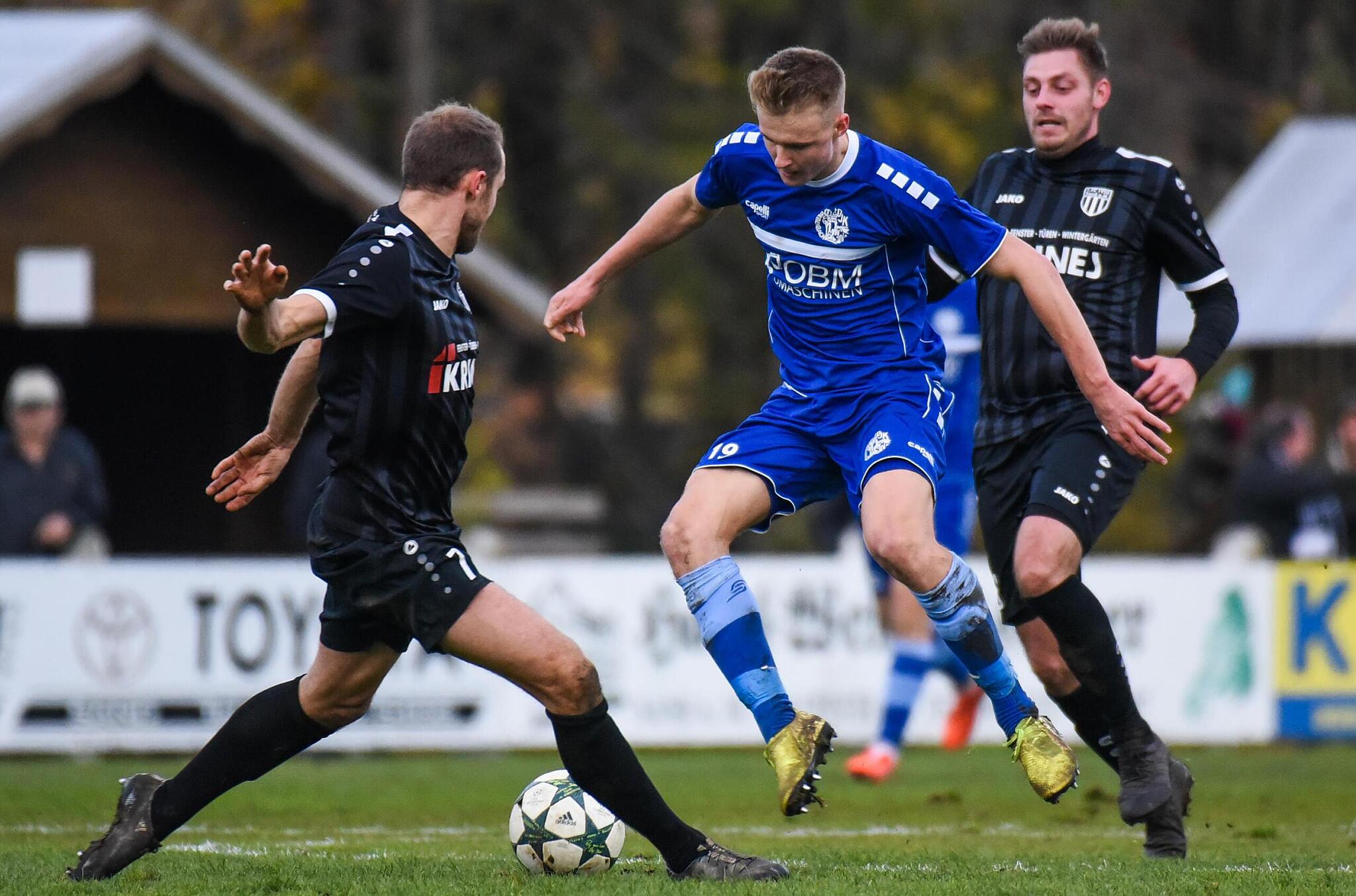Fußball: SpVgg Bayreuth verpflichtet Fabio Pirner und Josué Mbila