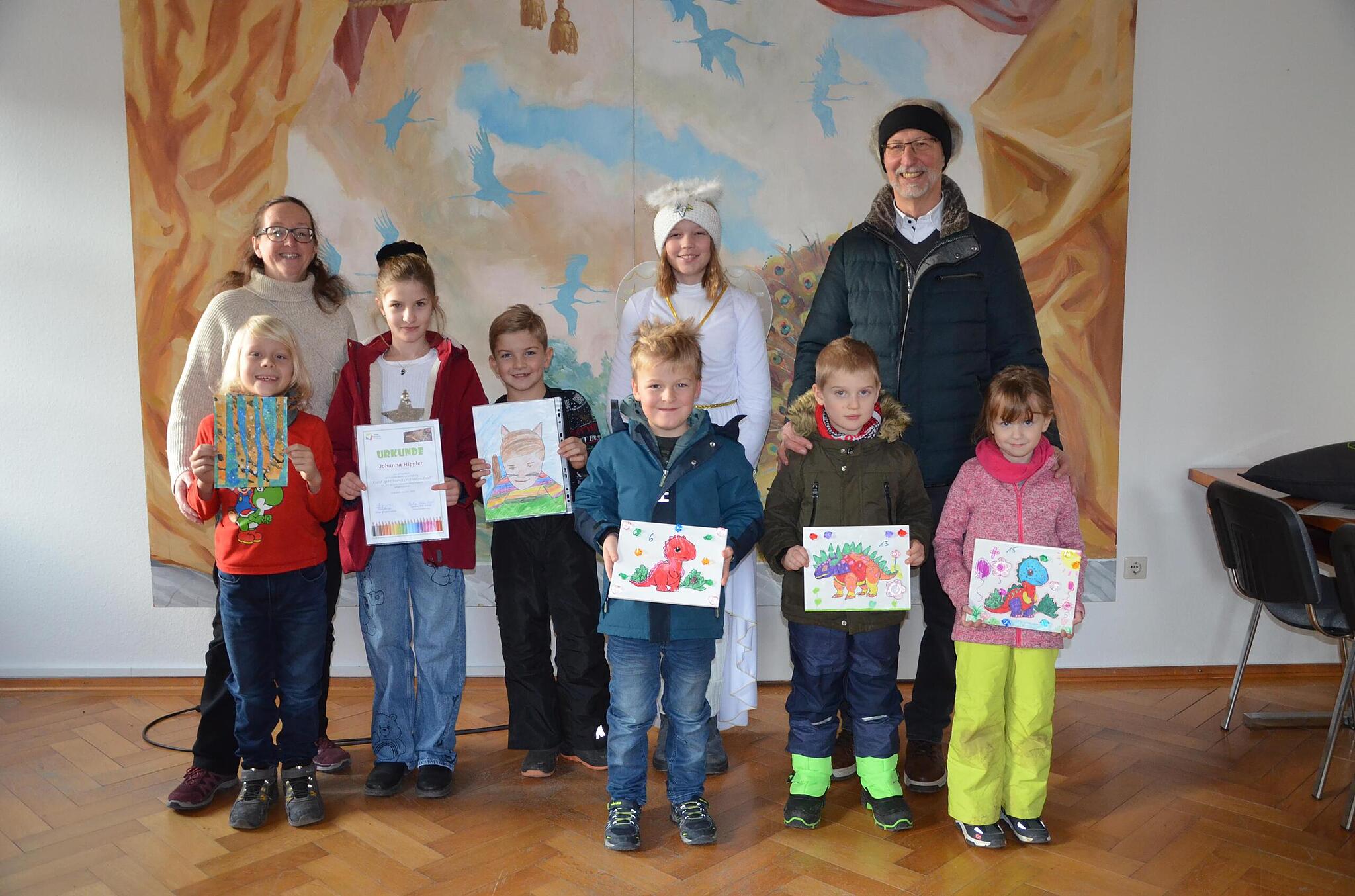 Der Andrang beim Euerdorfer Weihnachtsmarkt war groß, es gab sogar ...