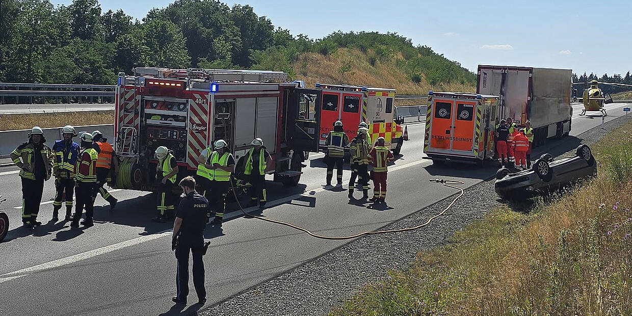 Thurnau: Schwerer Unfall auf A70 - Kleinkind leicht verletzt
