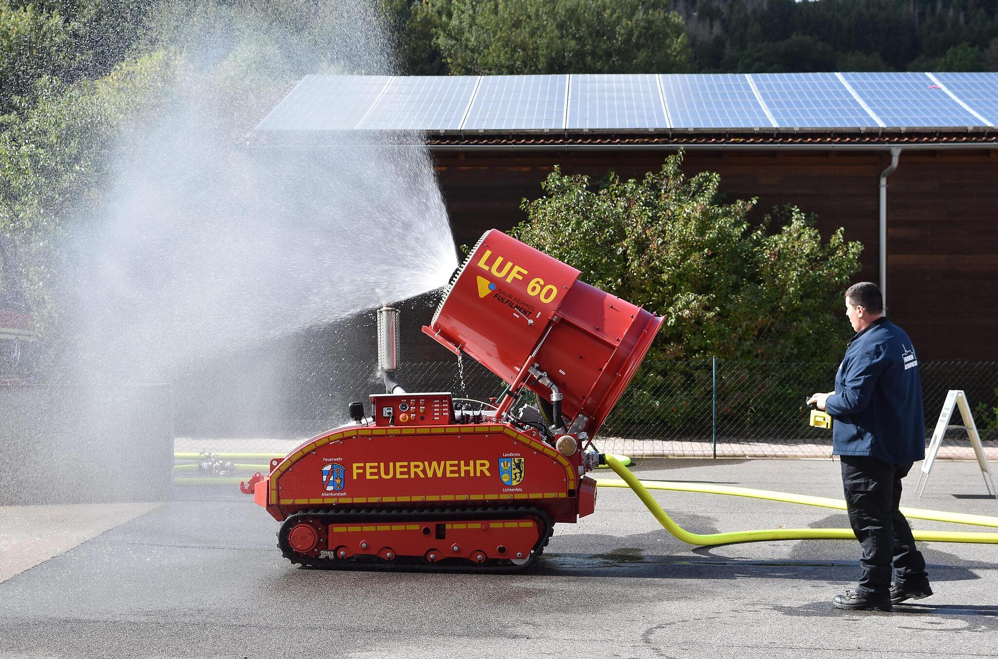 Aktionswoche: Feuerwehr zeigt Ausrüstung in Weismain bei Baur