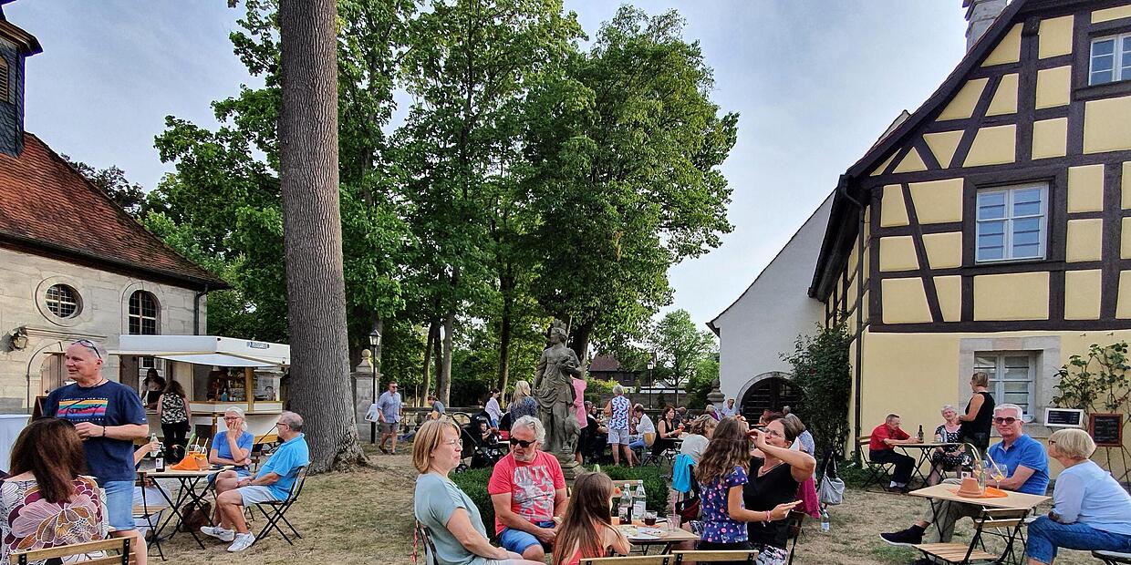 Der Schlossgarten Adelsdorf hat nach langer Pause wieder Gäste