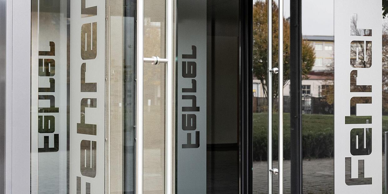 Stellenabbau bei Fehrer: Geschäftsleitung und Betriebsrat vereinbaren ...