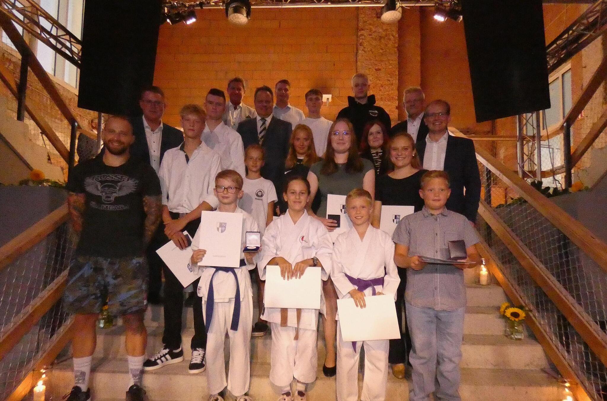 Die Stadt Kulmbach zeichnet ihre erfolgreichsten Sportler mit Gold ...