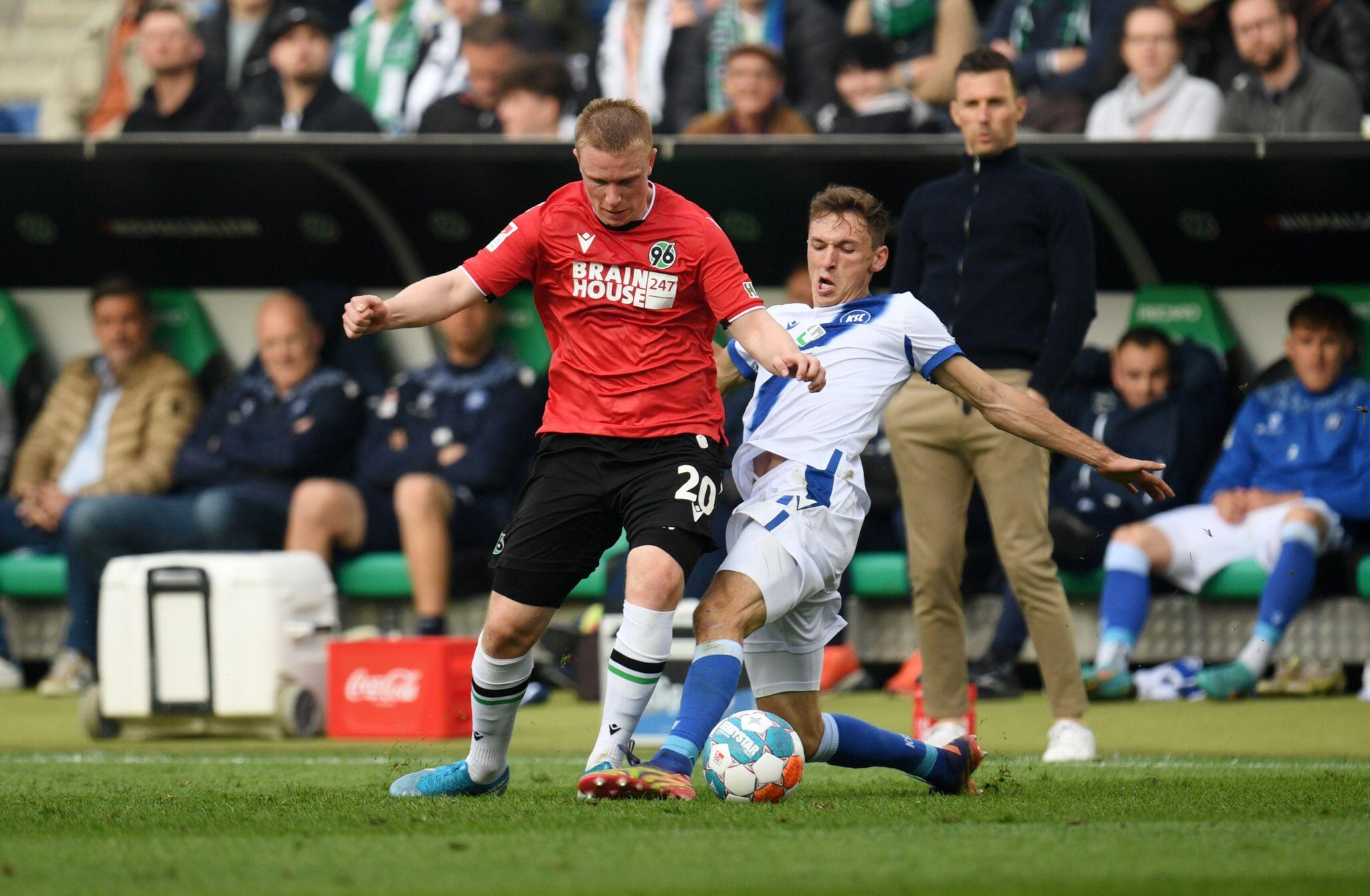 1. FC Nürnberg holt Flügelspieler Goller und Torwart Jensen