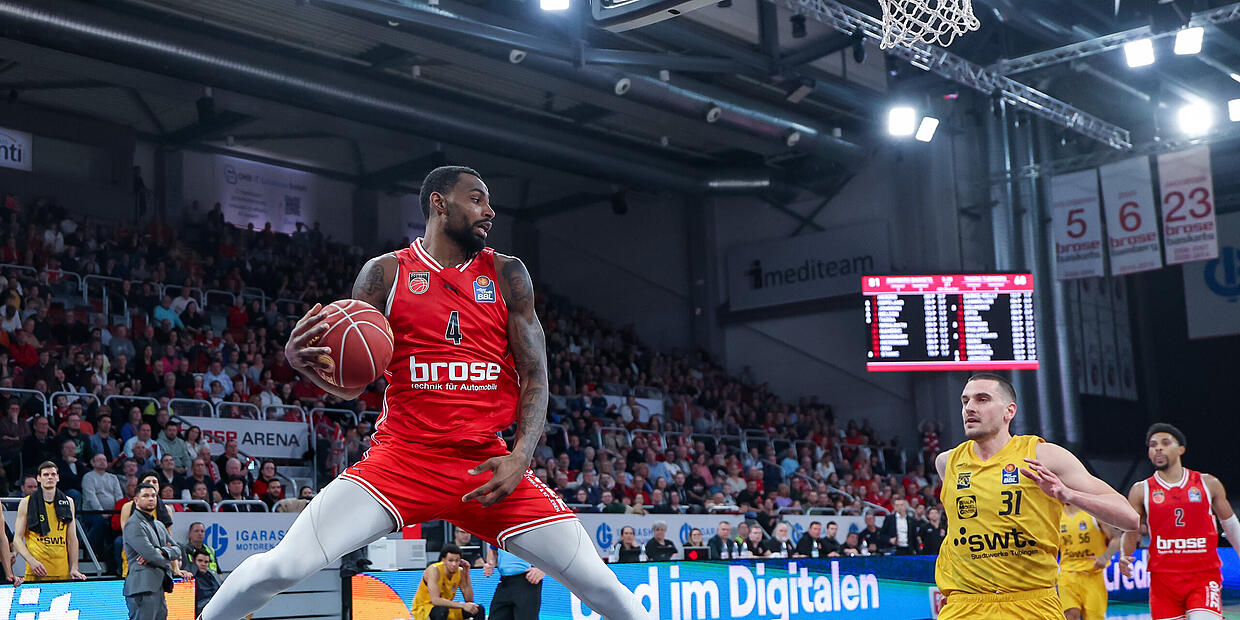 Bamberg Baskets gewinnen gegen Tigers Tübingen 97:76 in Basketball ...