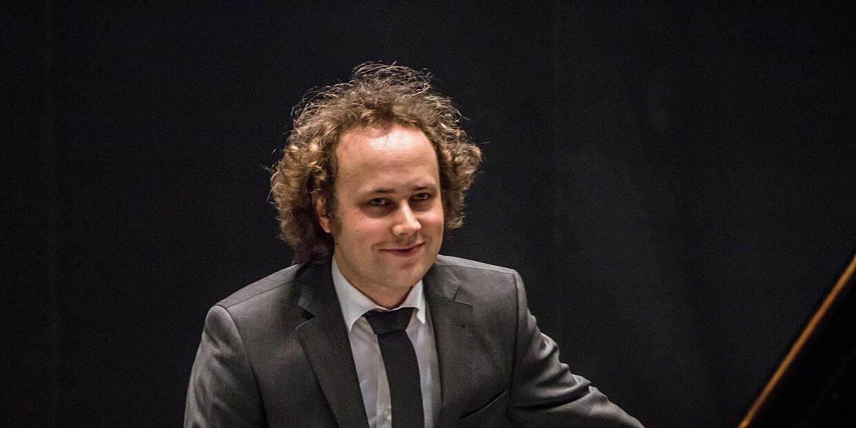 Ein Wiederhören mit dem Pianisten Alexander Schimpf bietet ein Konzert ...