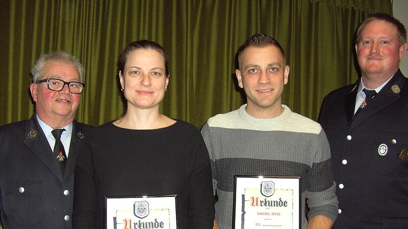 Die Feuerwehr Wittershausen ehrt Mitglieder und ist stolz auf seinen ...