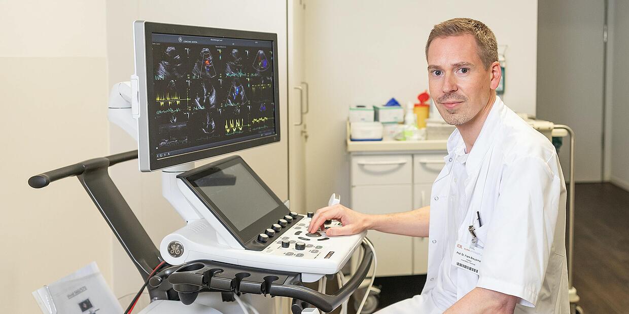 Schnelle Hilfe bei Herzinfarkten: Wie Professor Frank Breuckmann die ...