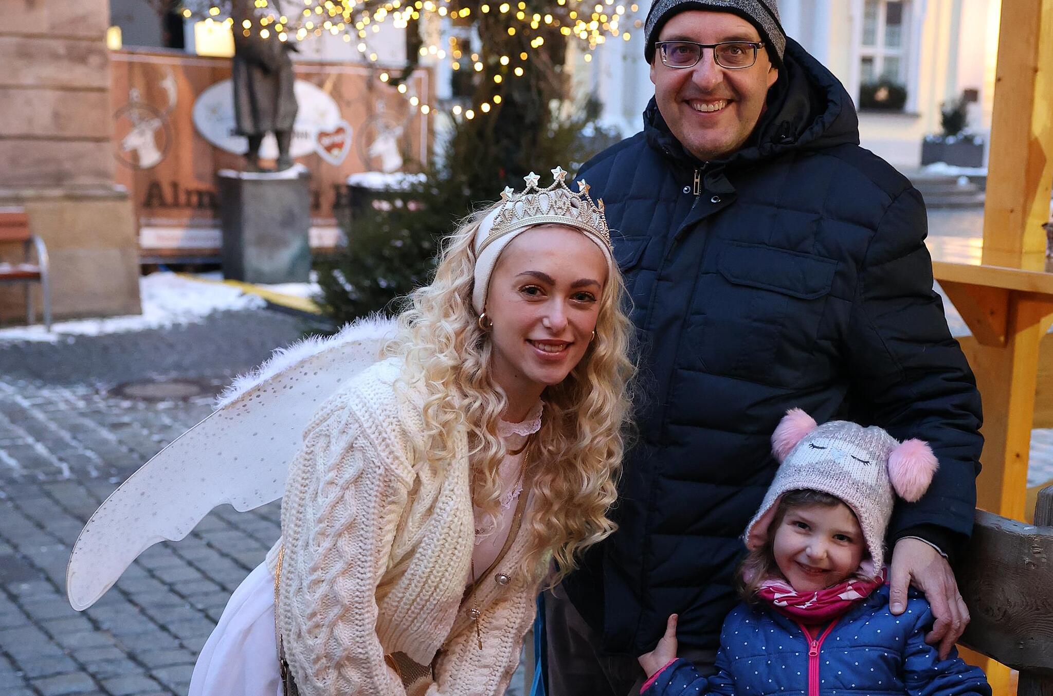 Mit einem Laternenzug durch die Kulmbacher Innenstadt endete der ...