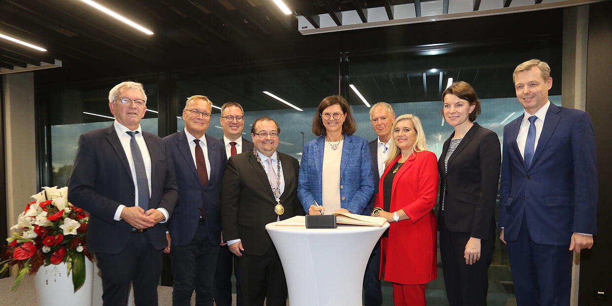 Dr. Robert Pfleger Stiftung feiert 50 Jahre mit politischer Prominenz