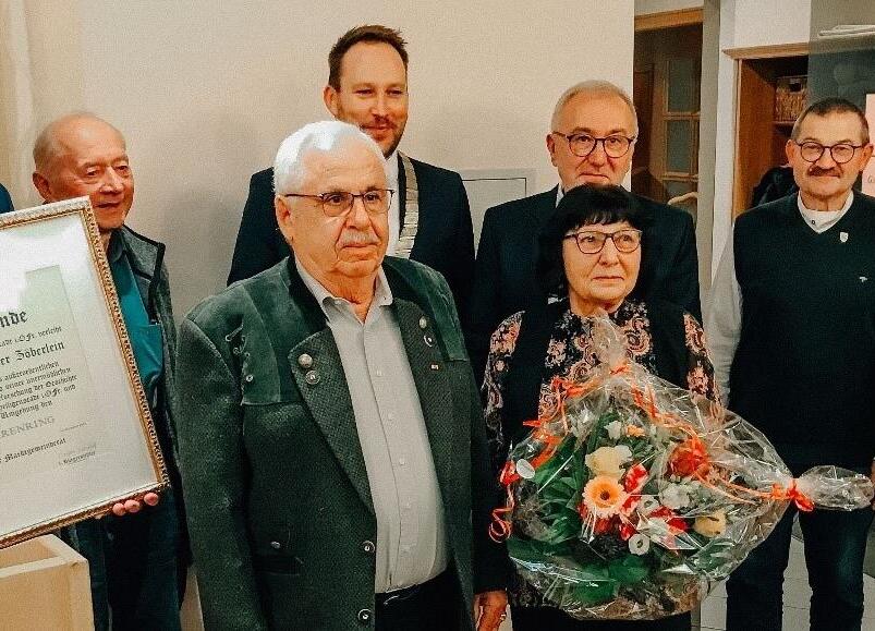 1000. Dorfjubiläum: Gerade rechtzeitig wird das Buch über die ...