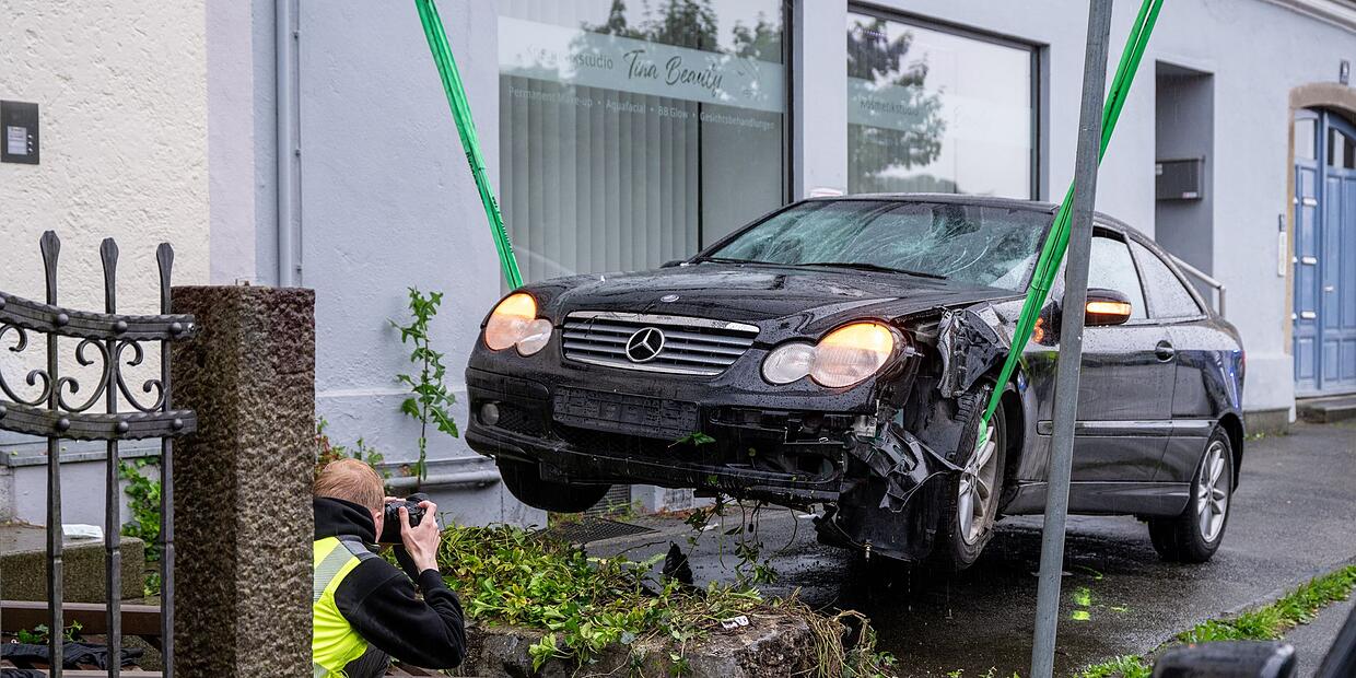 Frau und Kind mit Auto angefahren - Haftstrafe gefordert